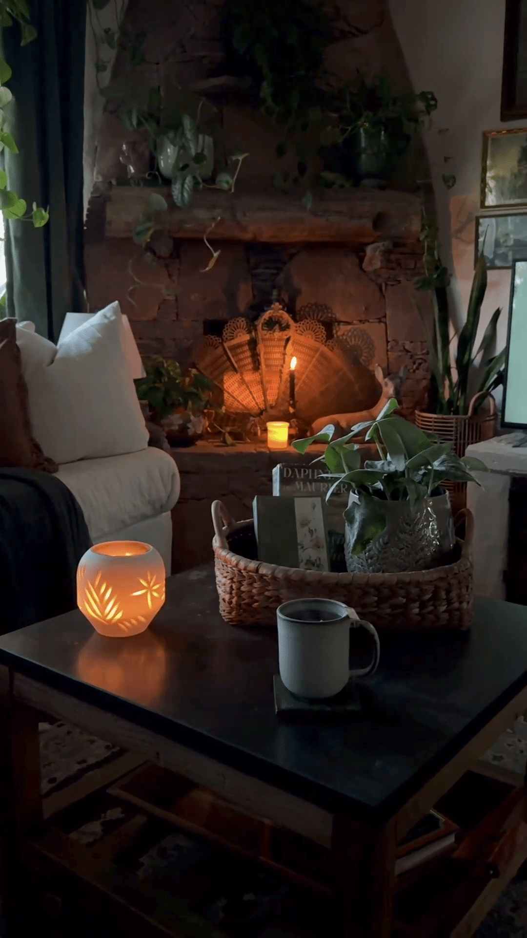 20 Stunning Dark and Cozy Cottage Core Ideas You Need to See Now ...